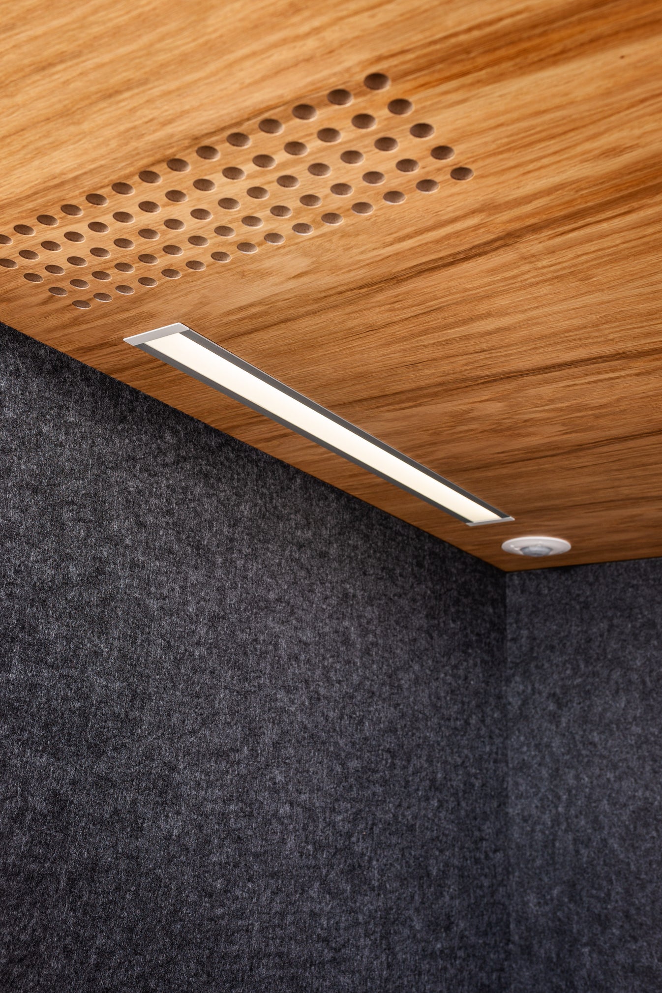 MEAVO Soho – Breeze Workspace