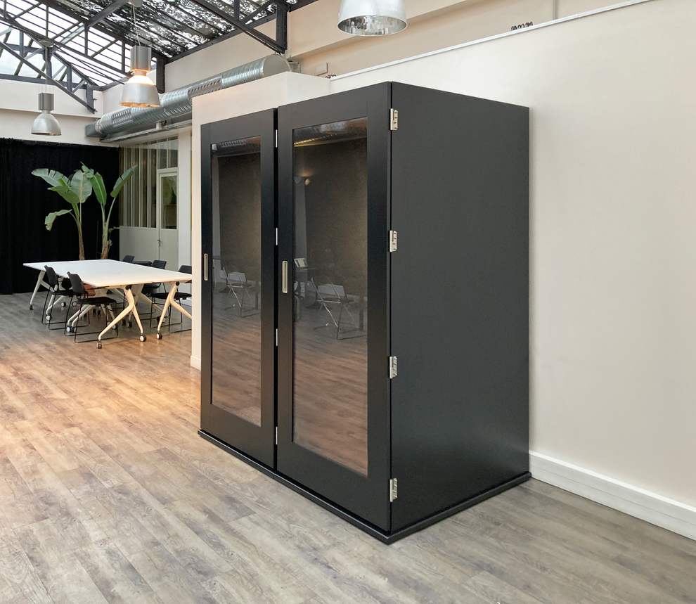 MEAVO Soho Workstation – Breeze Workspace